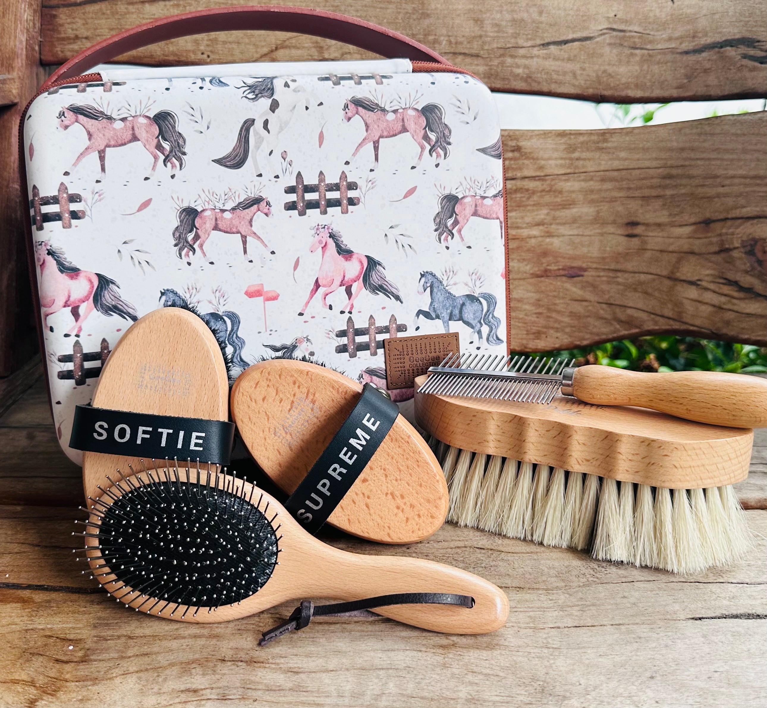 Kids 5 Piece Grooming Kit| by GeeGee COLLECTIVE – Ippico